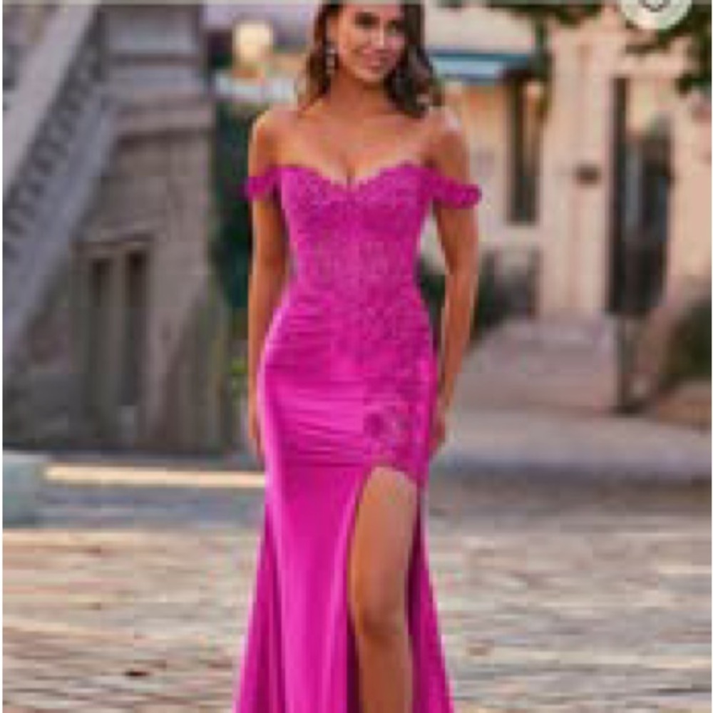 Elegant Pink Off-Shoulder Evening Gown NWT - Gem
